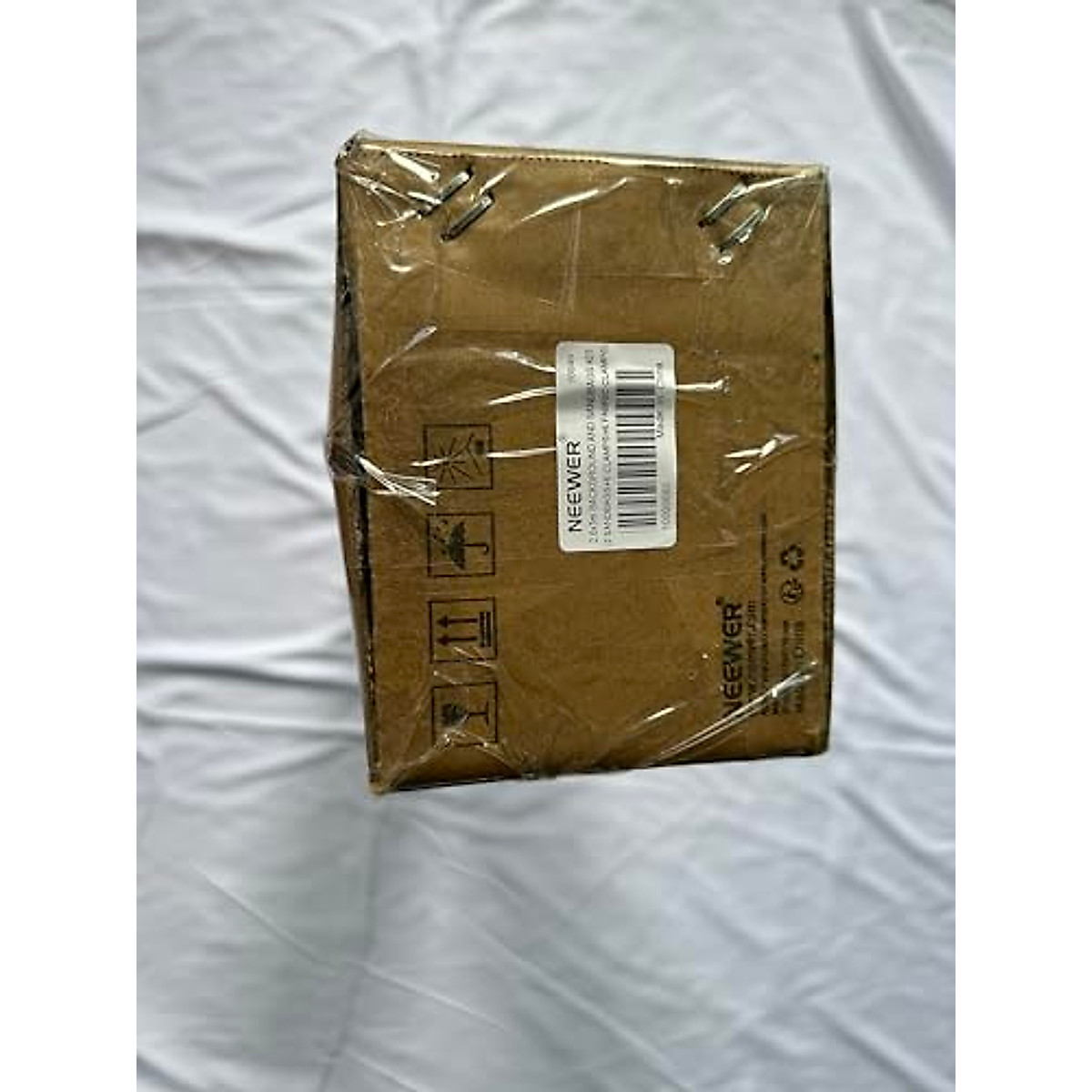 NEEWER 8.5x10ft Adjustable Backdrop Stand Kit, Photography Background Support System with 4 Crossbars, 6 Spring Clamps, 6 Backdrop Clips, 2 Sandbags, and Carrying Bag for Photo Video Party Ceremony