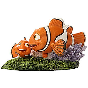 Penn-Plax Finding Nemo Resin Ornament for Aquariums, Nemo and Marlin, 4-Inch (NMR7)