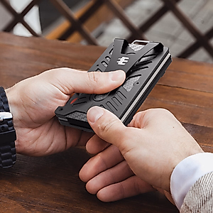 Elilier Minimalist Wallet for Men, Unisex Adults, RFID Protected, Carbon Fiber & Aluminum, Slim, Black with Clear ID Badge Holder