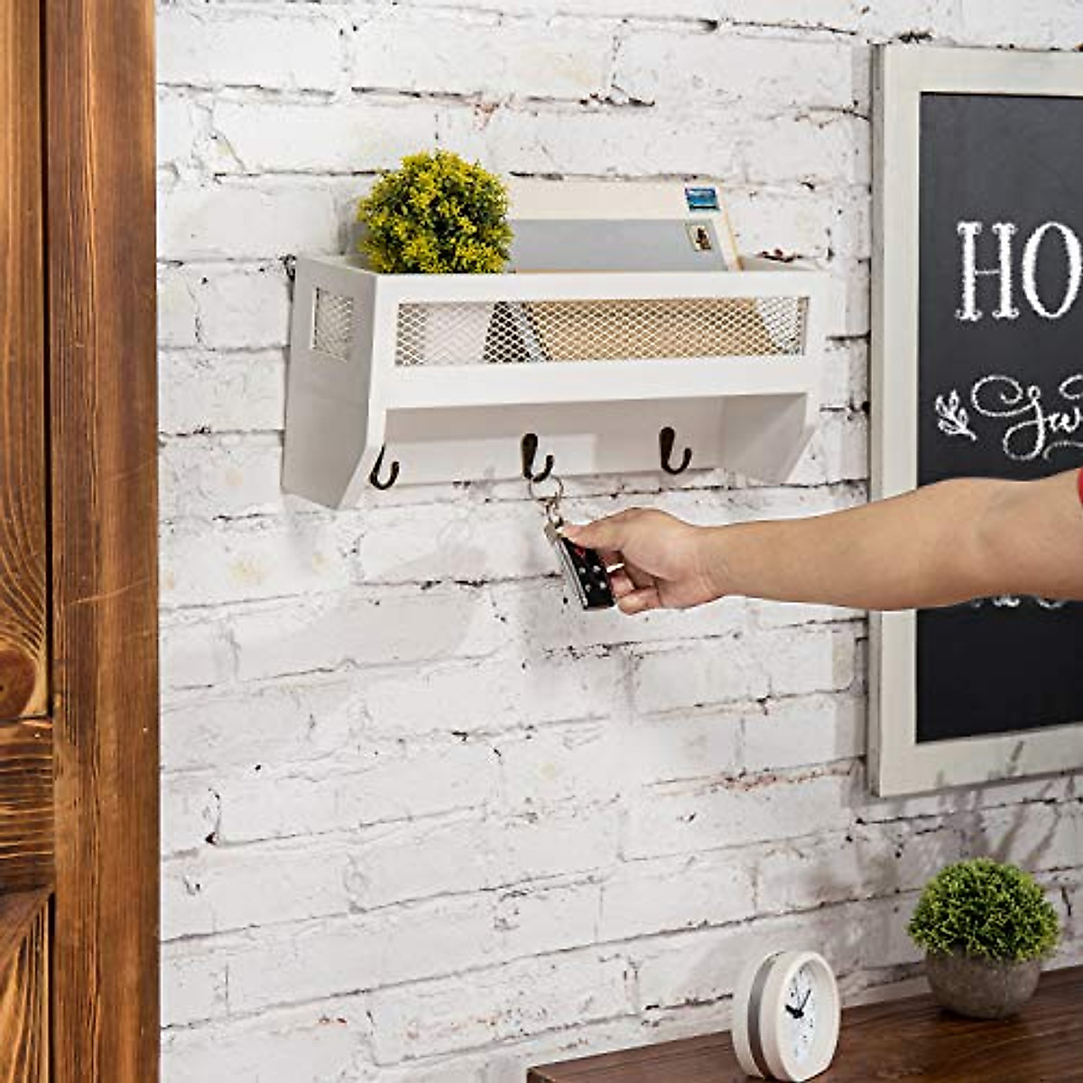 MyGift 16-inch Country Rustic White Wood & Metal Wall-Mounted Storage Wire Mesh Basket Rack w/Key Hooks