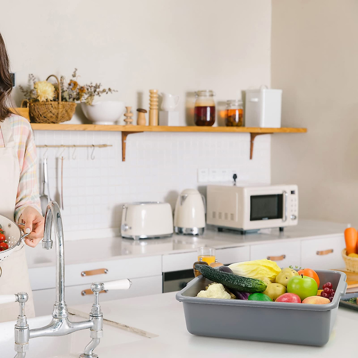 Inhouse 4-Pack Commercial Bus Tubs 13L, Plastic Bus Box/Tote, Grey