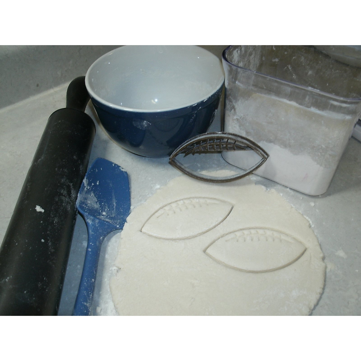 TOUCHDOWNS OR TUTUS GENDER REVEAL HE OR SHE BOY GIRL BABY SHOWER SET OF 3 COOKIE CUTTER USA PR1209