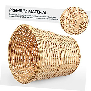 Levemolo 1pc Rattan Trash Can Multi-Purpose Wicker Basket Rattan Garbage Bin Wicker Storage Rustic Trash Can Kitchen Trash Bin Outside Trash Can with Lid Garbage Can with Lid Coffee