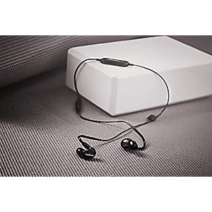 Shure SE215 PRO Wired Earbuds - Professional Sound Isolating Earphones, Clear Sound & Deep Bass, Single Dynamic MicroDriver, Secure Fit in Ear Monitor, Plus Carrying Case & Fit Kit - Black (SE215-K)