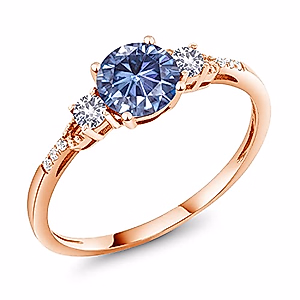 Gem Stone King 10K Rose Gold 6MM Round Gemstone Birthstone White Created Sapphire and White Diamond Accent 3-Stone Engagement Ring | Three-Stone Wedding Anniversary Promise Ring For Women