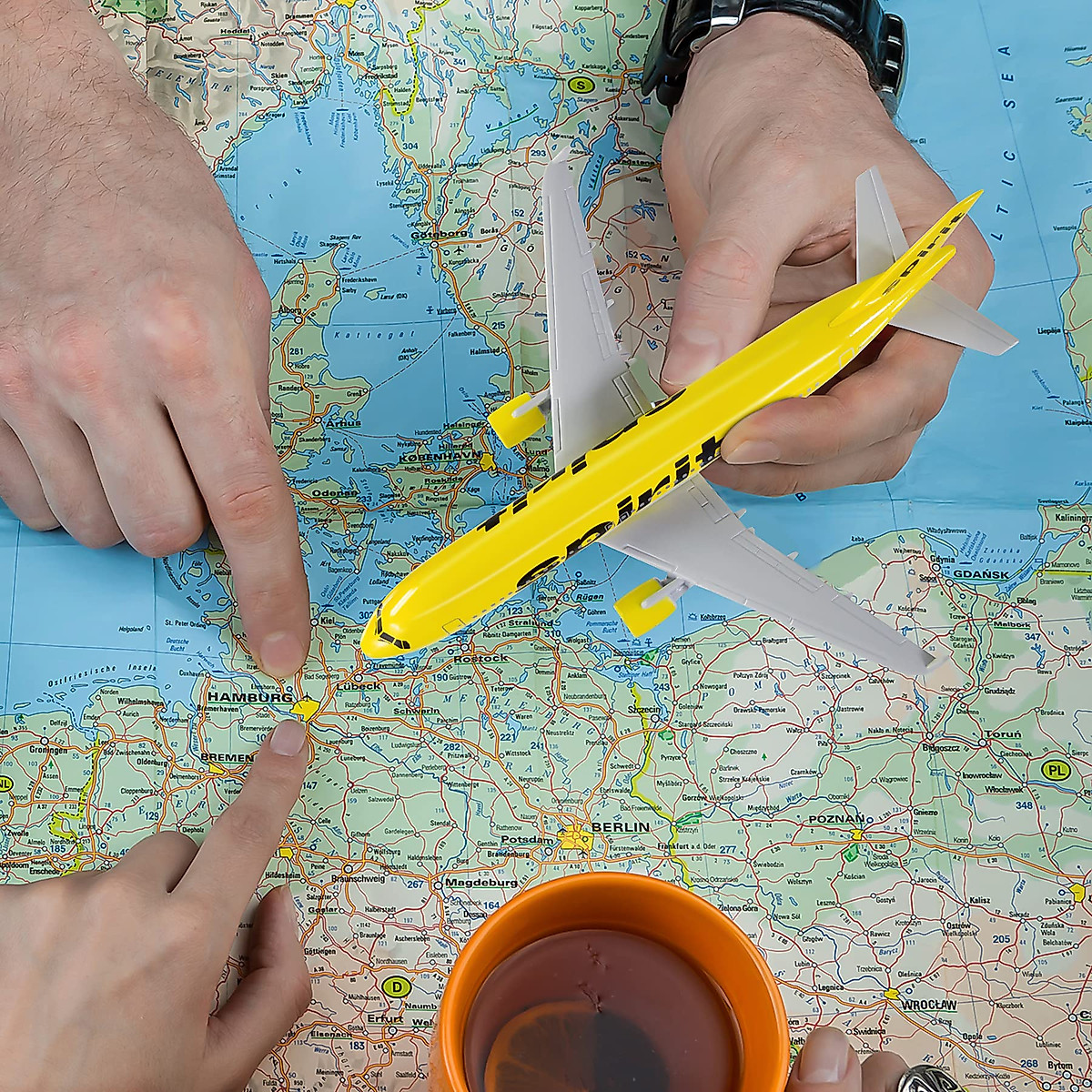 Busyflies 1:300 Scale American Spirit Airlines 320 Airplane Models Alloy Diecast Airplane Model