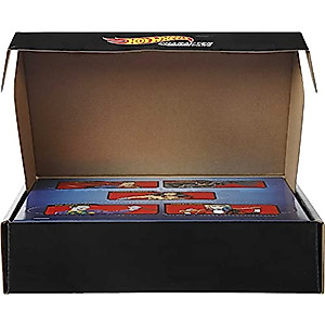 Hot Wheels Dc Toy Character Car 5-Pack in 1:64 Scale: Superman, Batman, Wonder Woman, the Joker Gt & Harley Quinn