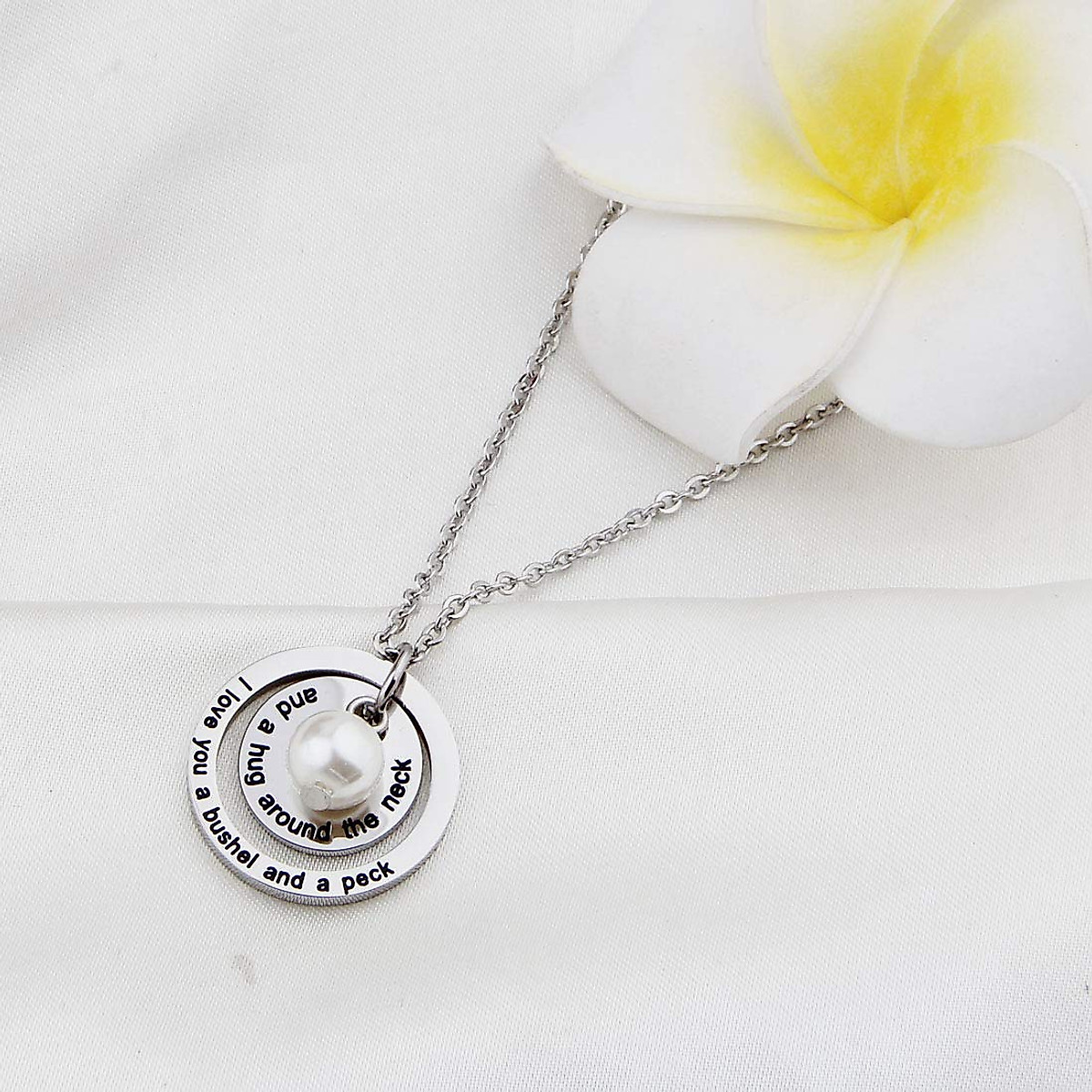 I Love You a Bushel and a Peck Necklace Gift for Mom Grandma (Silver)