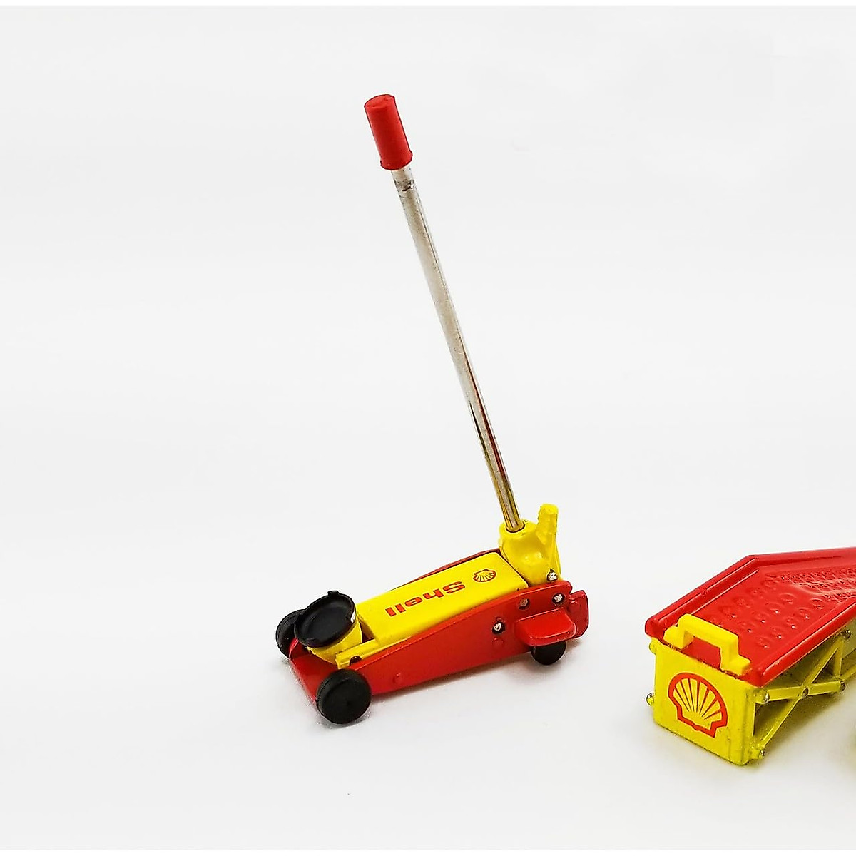 GMP 1/18 Shop Tool Set #2" Shell Oil