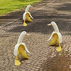 Banana Duck Sculpture, Whimsical Banana Duck Yard Art, Creative Banana Duck Art Statue Garden Yard Outdoor Decor (1 pc) 1
