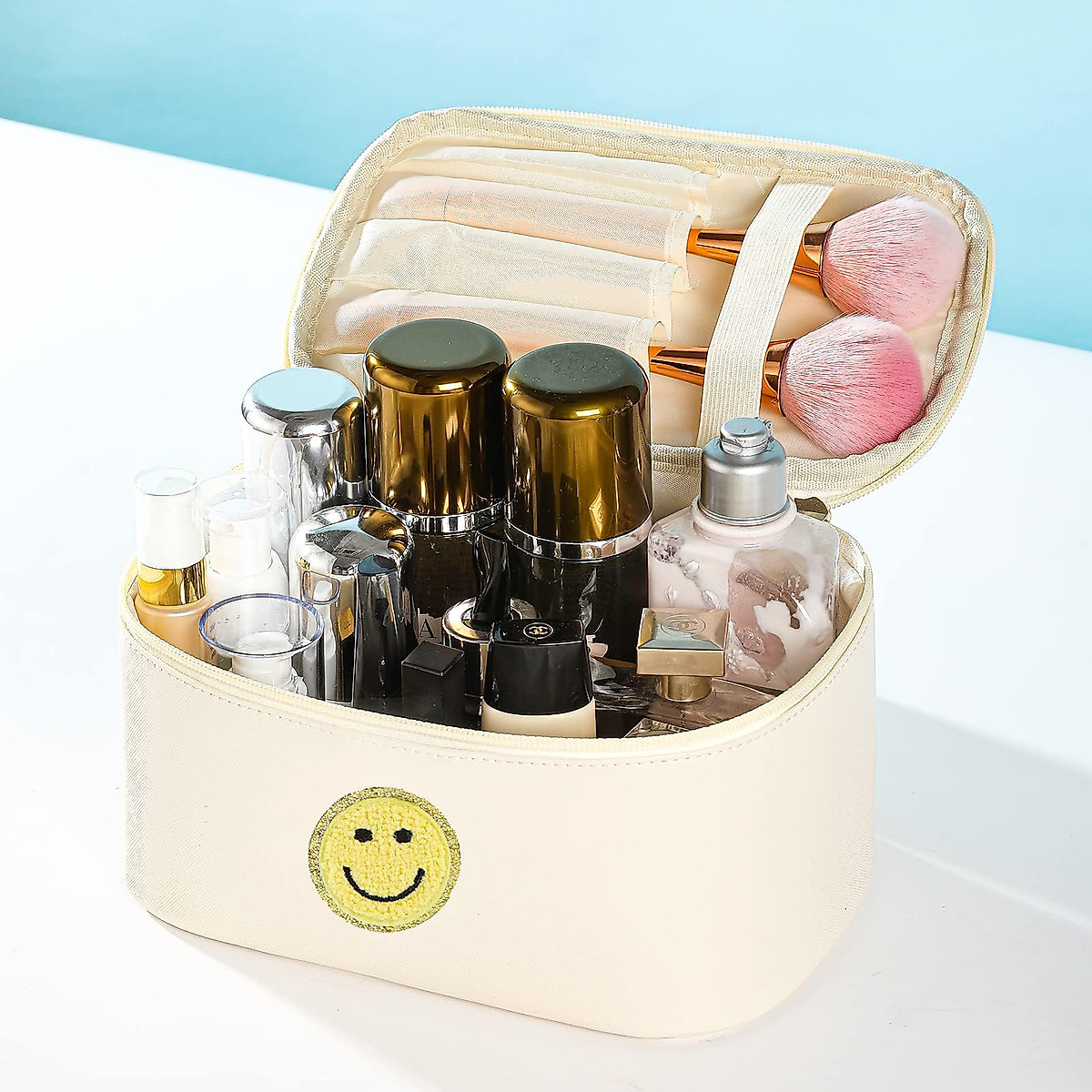 WALONER Preppy Patch Makeup Bag Leather Cosmetic Bag Large Makeup Pouch, Portable Waterproof Travel Toiletry Organizer,Toiletry Bag for Women Girls Gifts (White)