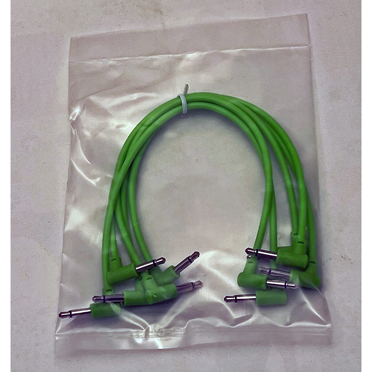 Starving Students Music Supplies Luigis Modular M-PAR Right Angled Eurorack Patch Cables - Package of 5 Green Cables, 8" (20 cm)