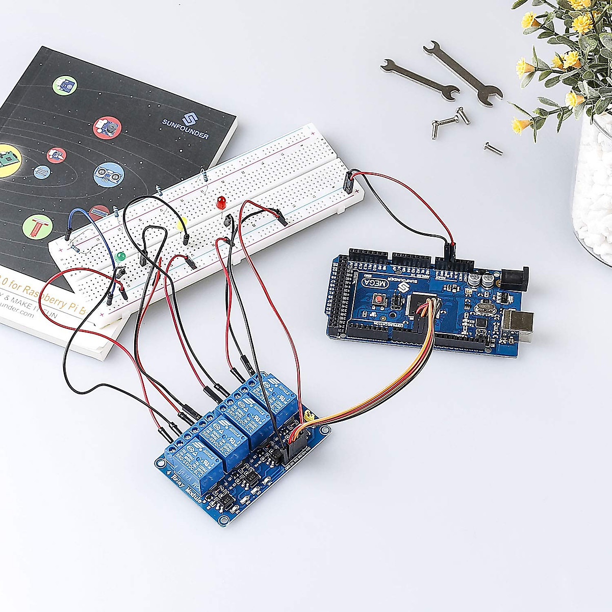SunFounder Lab 4 Relay Module 5V 4 Channels Relay Module Compatible with Arduino R3 1280 Arm PIC AVR STM32