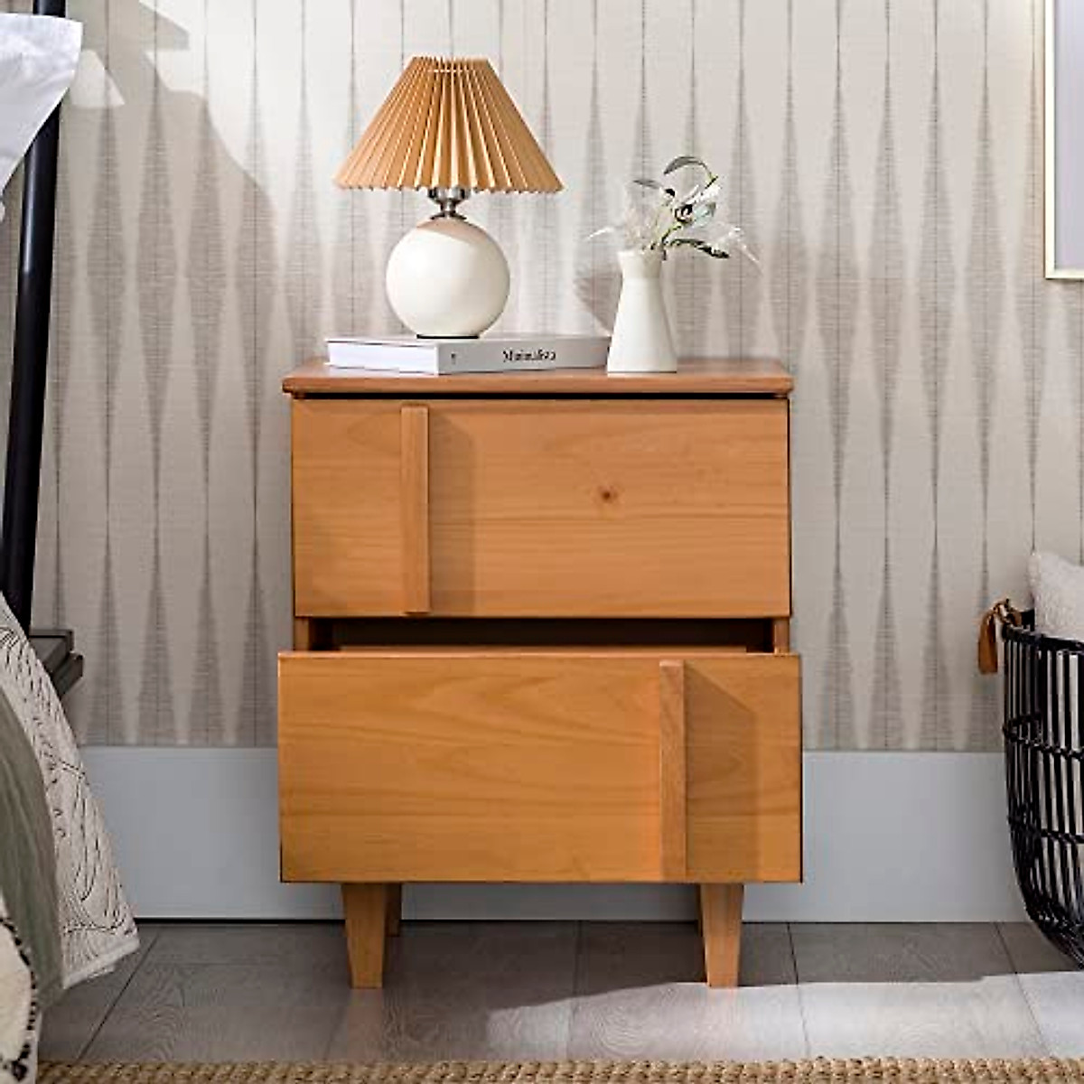 Walker Edison Sprague Contemporary Detailed Drawer Solid Wood Nightstand, 20 Inch, Caramel