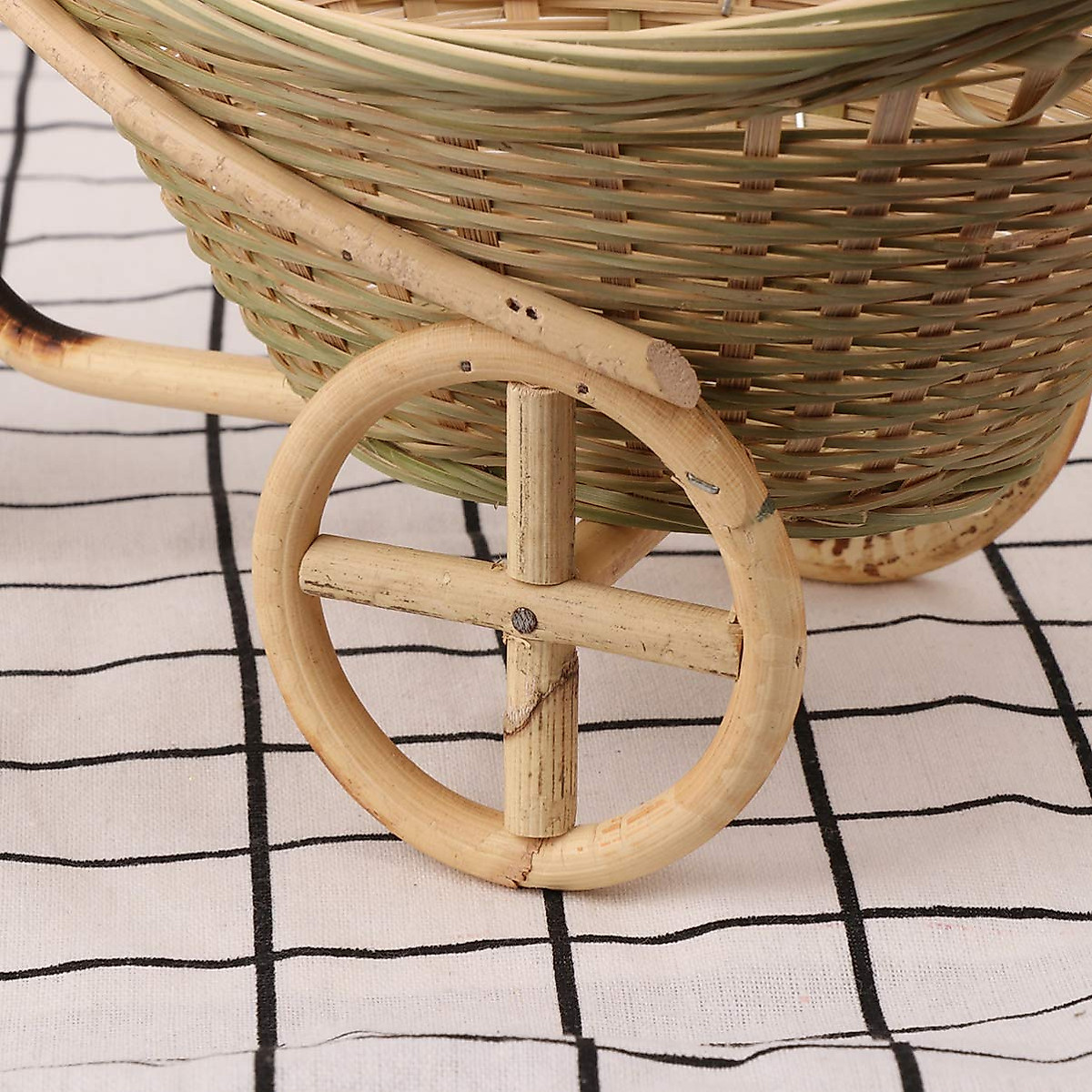 Straw Fruit Basket Bamboo Bread Basket Container Bowl Candy Basket Serving Basket Flower Basket Appetizer Tray Storage Basket Tricycle Design for Fruit Snack Nuts Chip