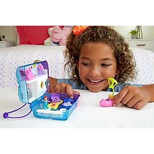 Polly Pocket Playset, Travel Toy with 2 Micro Dolls & Water Play Accessories, Pocket World Sweet Sails Cruise Ship Compact
