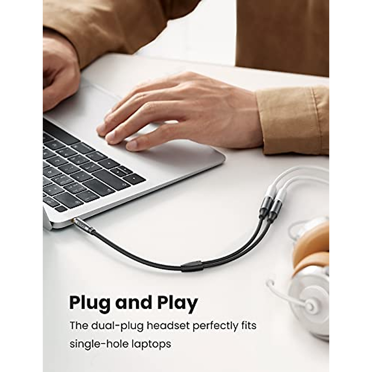 UGREEN Headphone Splitter Headset Splitter Audio Mic Y Adapter Braided 3.5mm TRRS Male to 2 Female Cable with MIC Compatible with PS5 PS4 Xbox One Controller, Phone to Earphone, Gaming Speaker