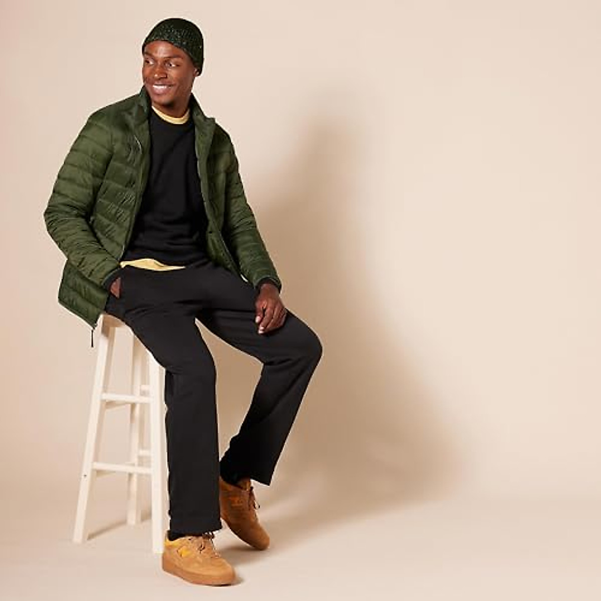 Amazon Essentials Men's Fleece Crewneck Sweatshirt - Black, Large (Available in Big & Tall Sizes)