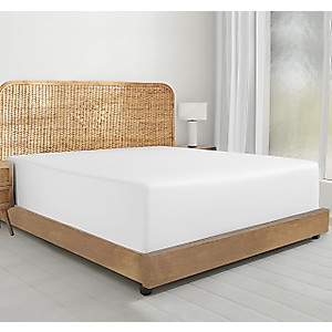 California Design Den 100% Organic Cotton Fitted Sheet Queen Size Only, Percale Queen Deep Pocket Fitted Sheet, GOTS Certified, Lightweight, Snug-Fit, Crisp, 1 Pc White Fitted Sheet