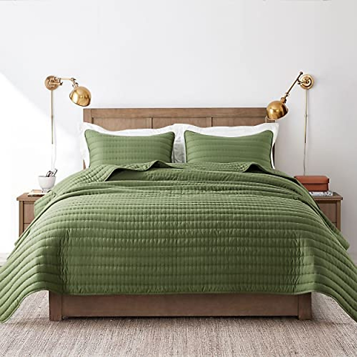 Olive Dark Green Queen Size Quilt Bedding Sets with Pillow Shams, Full Lightweight Soft Bedspread Coverlet, Forest Quilted Blanket Thin Comforter Bed Cover for All Season, 3 Pieces, 90x90 inches