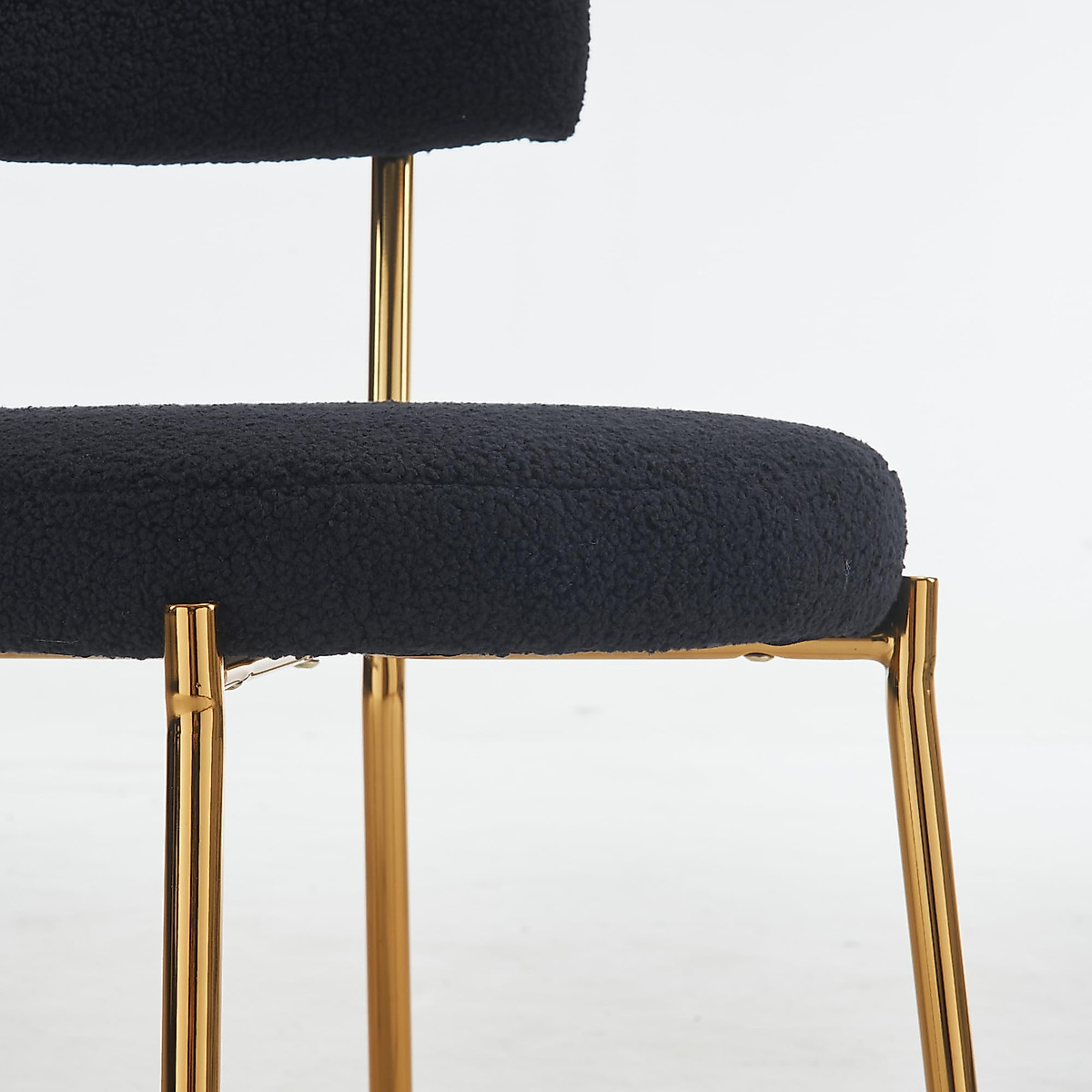 RIGHTPARTS Boucle Dining Chairs Set of 4, Modern Upholstered Fleece Fabric Kitchen Chairs, Mid-Century Round Dining Chairs Curved Backrest Metal Legs for Dining Room/Living Room (Black 1, 4)