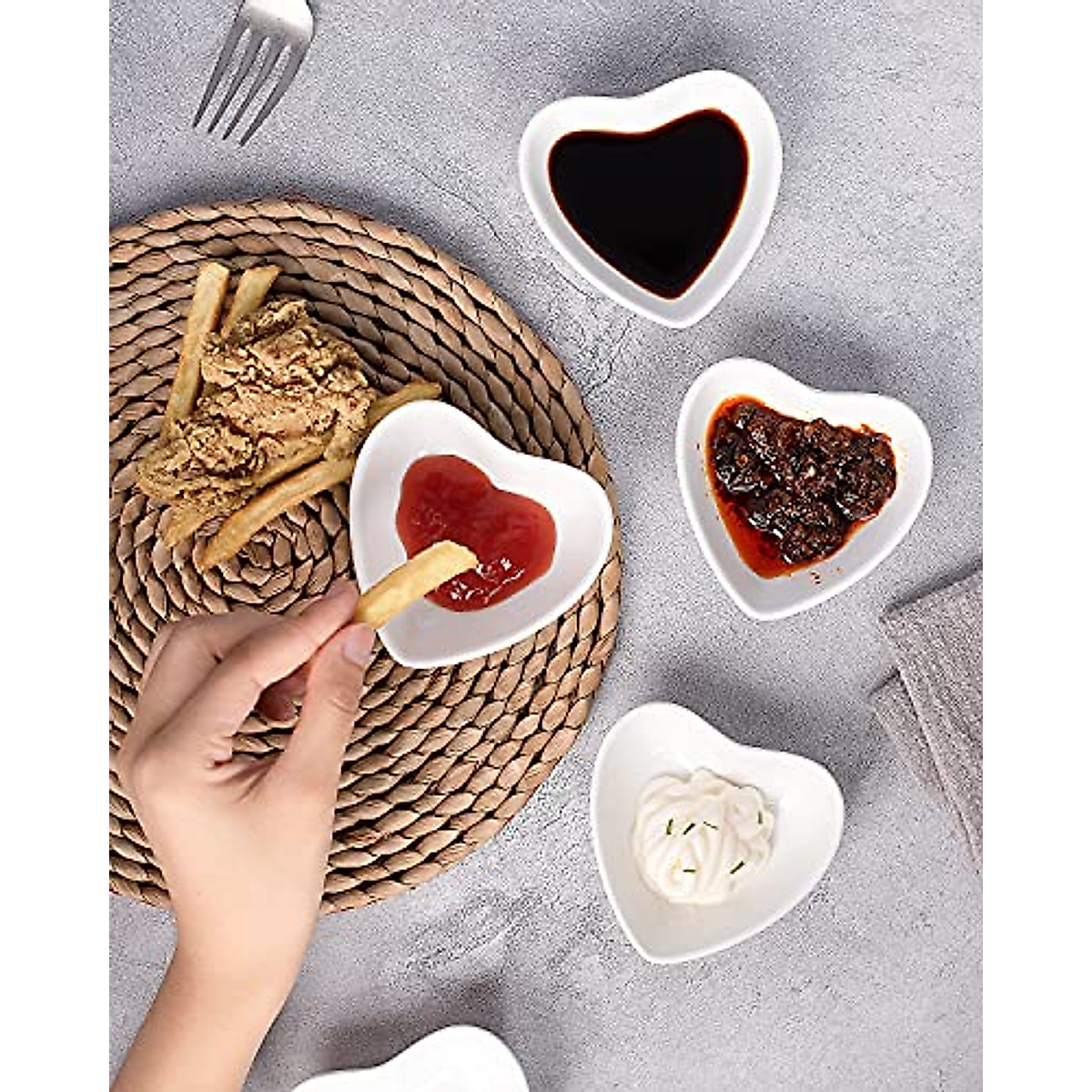 Delling Mini Dipping Bowls Set Soy Sauce Dish/Bowls, Heart Shaped Dip Bowls, Small Ceramic Bowls for Ketchup, Condiments, Chips Dip Sets, Best Choice for BBQ and Other Party Dinner - 2Oz, Set of 6