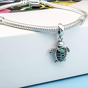 PAIYUAN Sea Turtle Animal Charms 925 Sterling Silver Tortoise Pet Charms Bead for European Bracelet (Green Dangle)