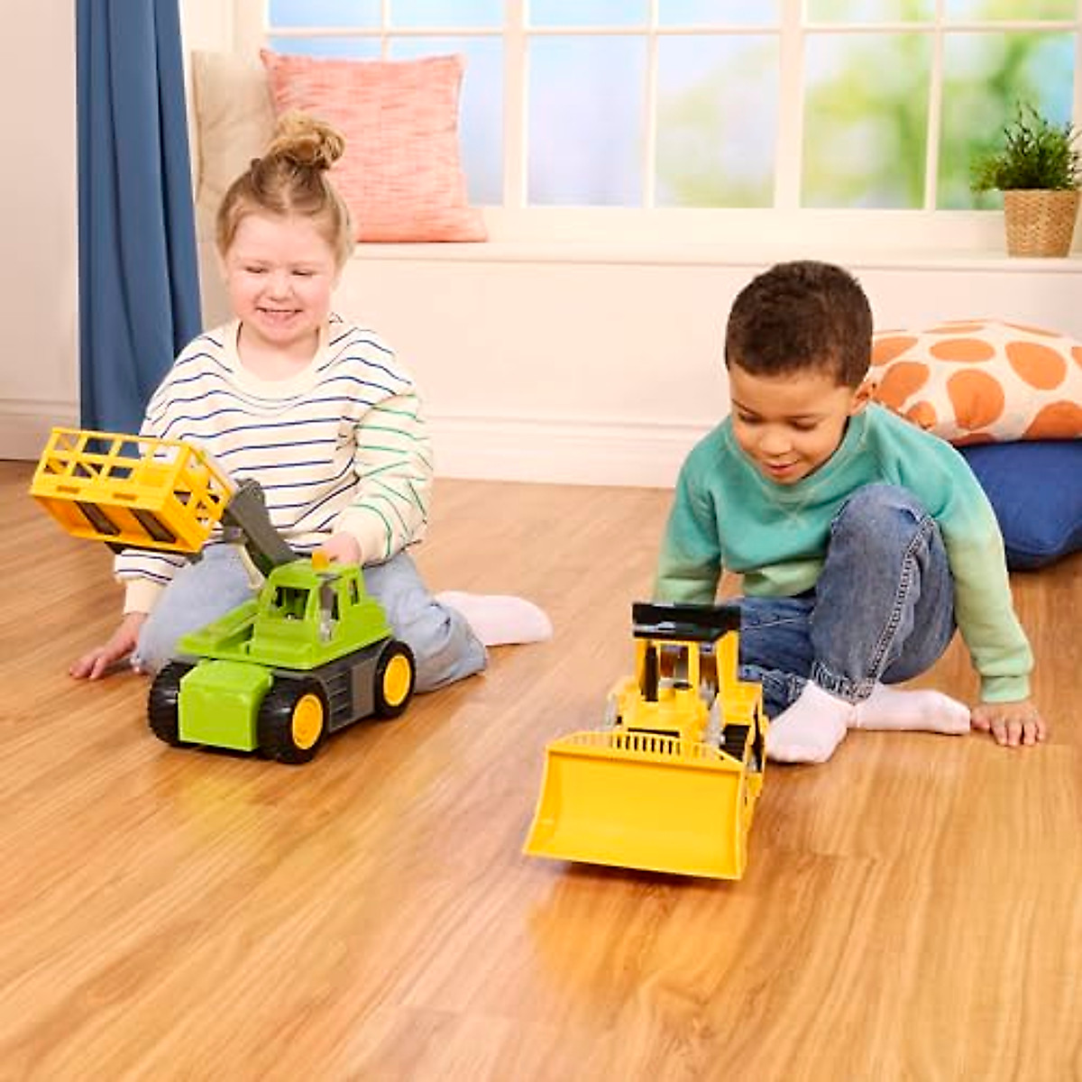 Driven by Battat – Midrange – 17" Telehandler Forklift Toy – Construction Truck Toy with Extandable Crane Arm & More – Lights & Sounds – Car Toy Gift for Boys & Girls Age 3+