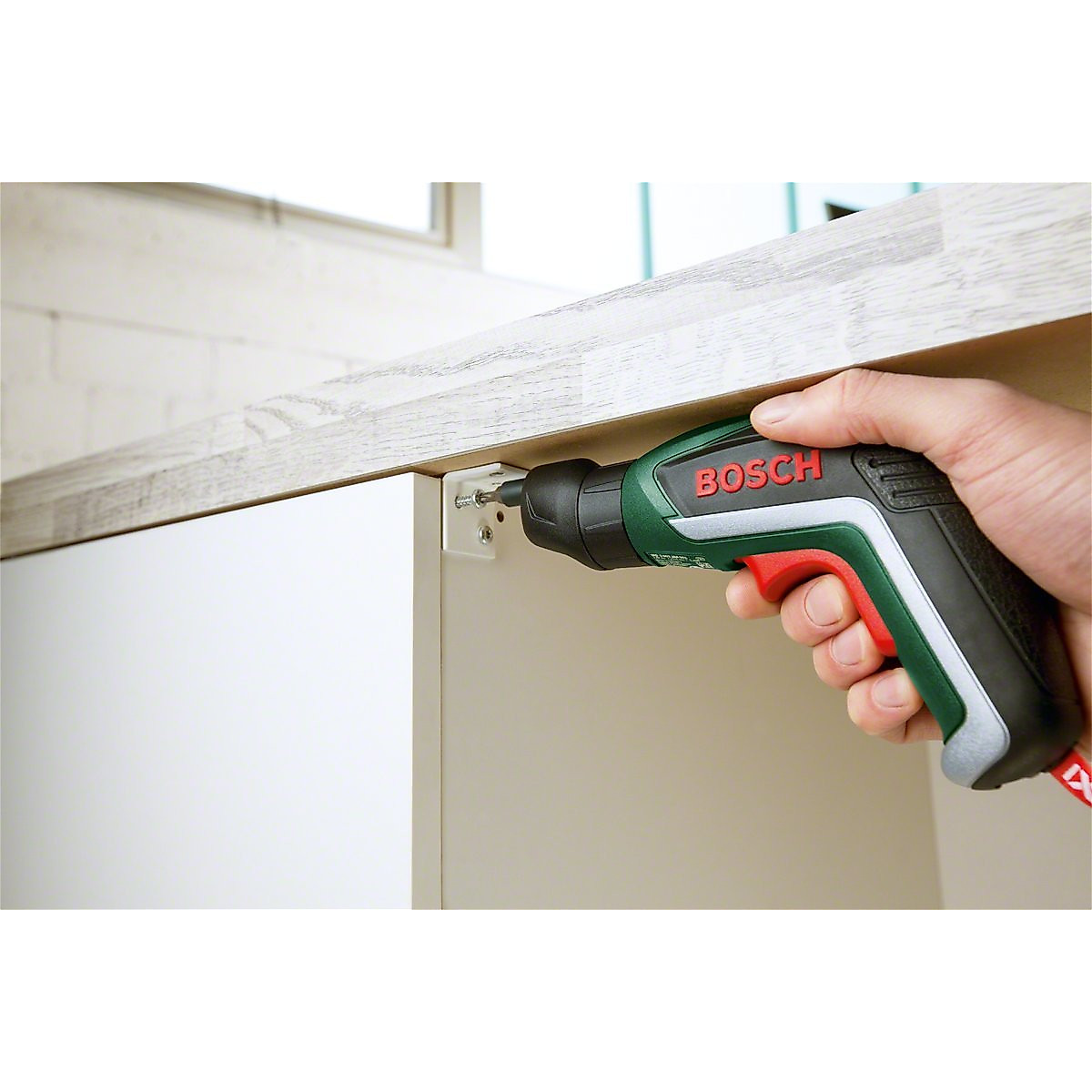 Bosch Home and Garden IXO Battery Screwdriver Set Angle and Eccentric Accessories, 10 Bits, USB Charger, Foam Case, 3.6 V, 1.5 Ah, Black, Green, Red