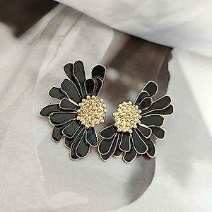 Gold Flower Stud Earrings Vintage Exaggerated Daisy Flower Big Earrings for Women (Black)