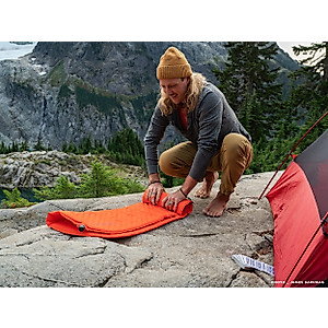 Therm-a-Rest Prolite Ultralight Self-Inflating Backpacking Pad with WingLock Valve, Regular - 20 x 72 Inches, Poppy