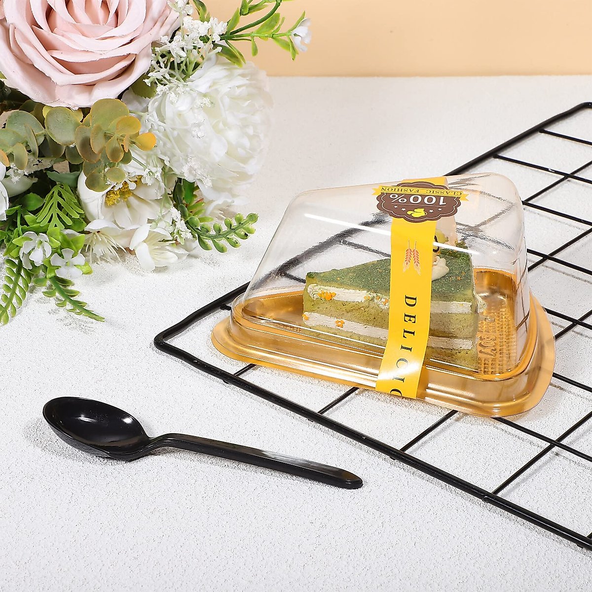 Zerodeko 50pcs Boxes Triangular Cake Box Disposable Cake Containers with Lids Mini Cheesecake Containers Chocolate Boxes Sandwich Sealing Container Cupcake Carrier Takeaway Box A03 Food Pvc