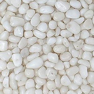 Midwest Hearth Natural Decorative Polished White Pebbles 3/8" Gravel Size (10-lb Bag)