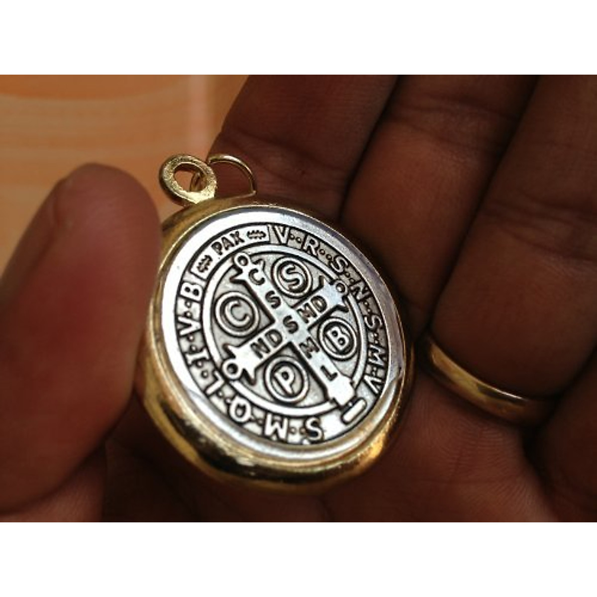 hand made St Benedict Jubilee Exorcism Medal 1.5 inch Two Tone with Prayer Card/MRT/Medal Pendant/medalla de San Benito en Dos tonos con tarjetita de oracion