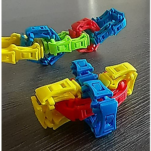 Alcrea® 32 Sock Clips for Washing Machine and Dryer, with Hanging Hook. Stop Pirates. Directly to The Drawer with The Clip on, Without Folding, Without Losing, or Pairing. The Socks’ Complete Cycle