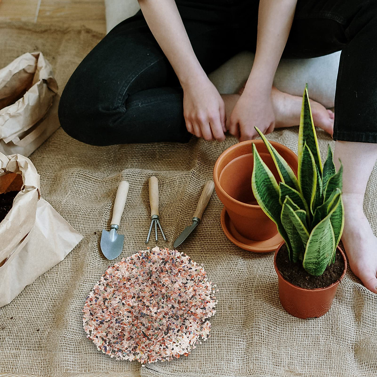 DOITOOL Crystal Gravel Aquarium Stone Gravel for Fish Tank Fish Tank Gravel Aquarium Gravel Aquarium Rocks Fish Tank Accessories Fish Tank Stones Fish Tank Rocks Glow in The Dark Rocks