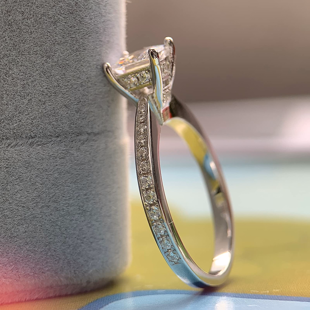 HAFEEZ CENTER True D Color 1 Carat Princess Cut Moissanite Engagement Rings for Women, D Color VVS1 Clarity Moissanite Ring (Moissanite, 7.5)