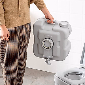 Portable Toilet 5 Gallon, Outdoor Travel Mobile Flush Toilet Camping Porta Potty Durable Leak Proof Flushable RV Toilet Easy to use With Detachable Tanks (Grey, Piston Flush Pump)