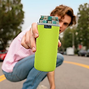 Beautyflier Pack of 8 Anti-Slip 24oz Embossed Neoprene Water Bottle Insulator Sleeve 24 Ounces Drinking Glass Cover 24 Fl Oz Energy Drinking Insulator for BBQ Camping Party