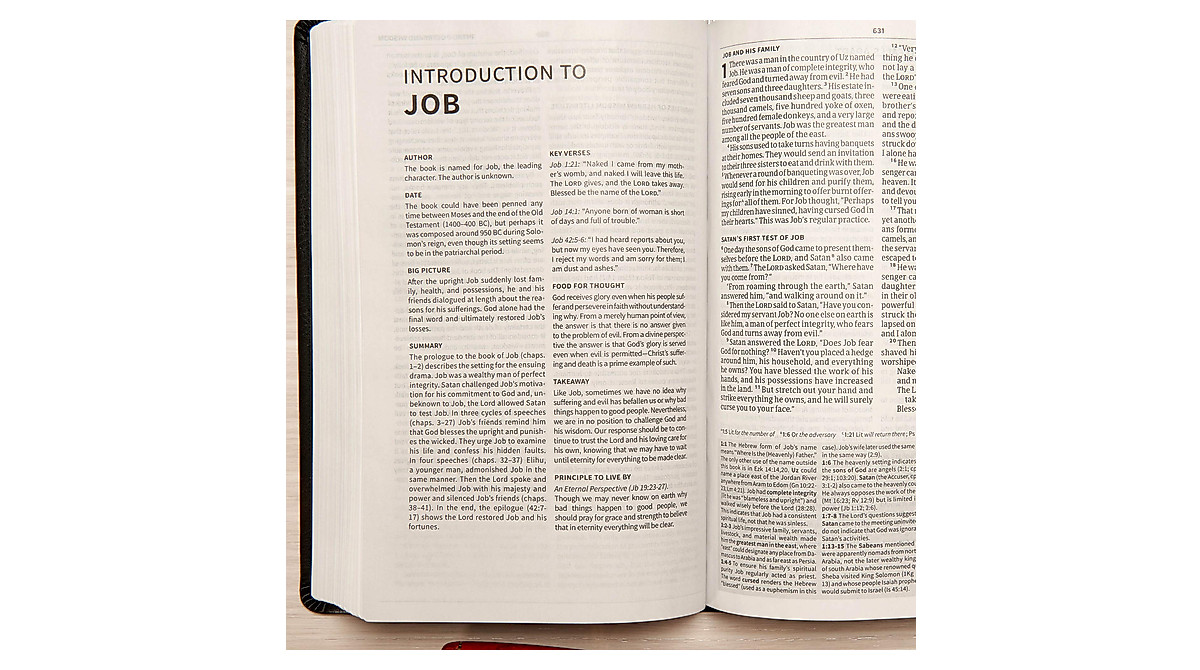 CSB Everyday Study Bible - Black LeatherTouch Edition