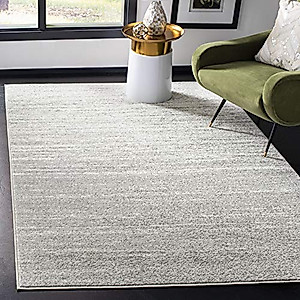 SAFAVIEH Adirondack Collection Area Rug - 5'1" x 7'6", Light Grey & Grey, Modern Ombre Design, Non-Shedding & Easy Care, Ideal for High Traffic Areas in Living Room, Bedroom (ADR113C)