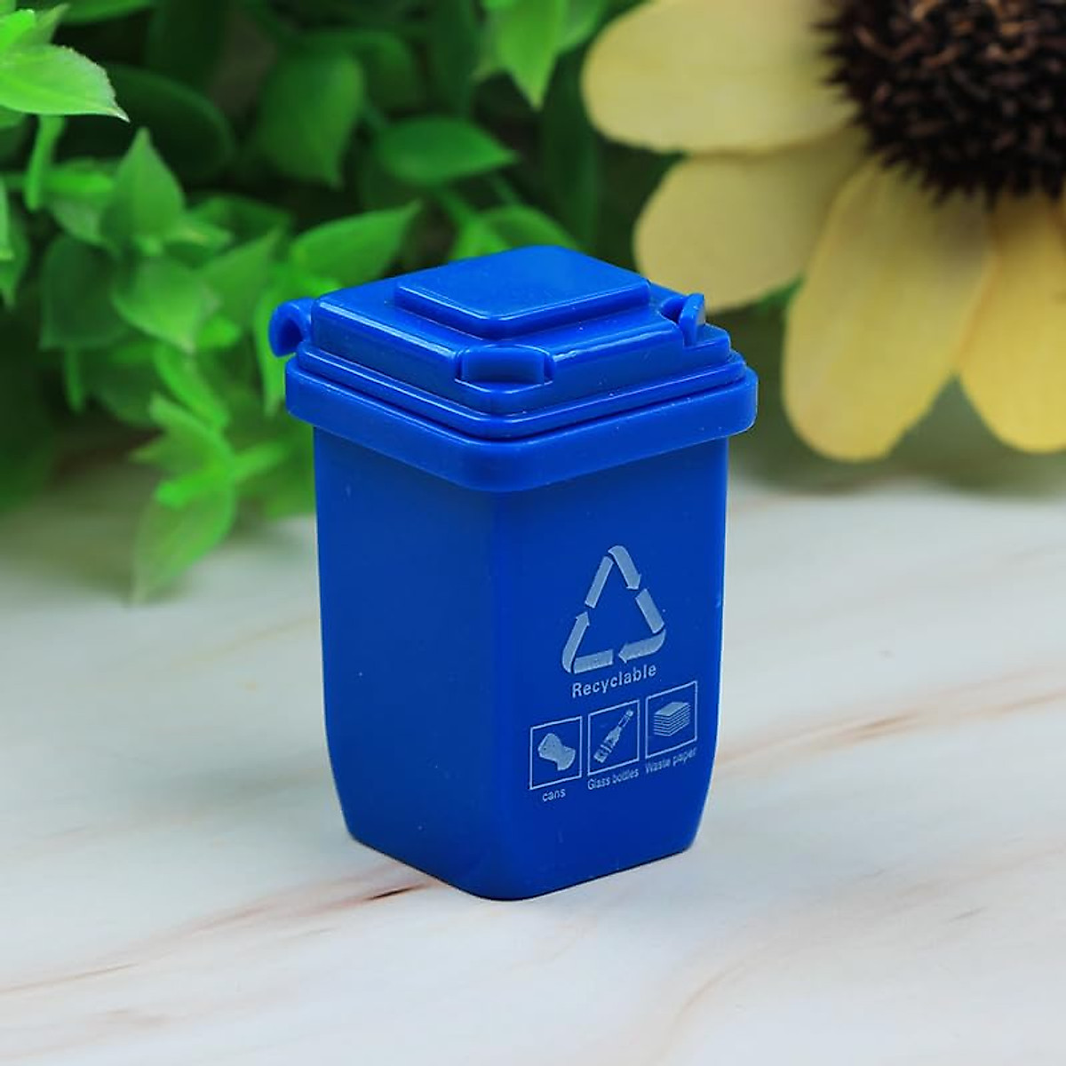 SHIDXIB 10Pcs Creative Trash Can Miniature Mini Trash Bin Sorting Bucket Scene Ornament