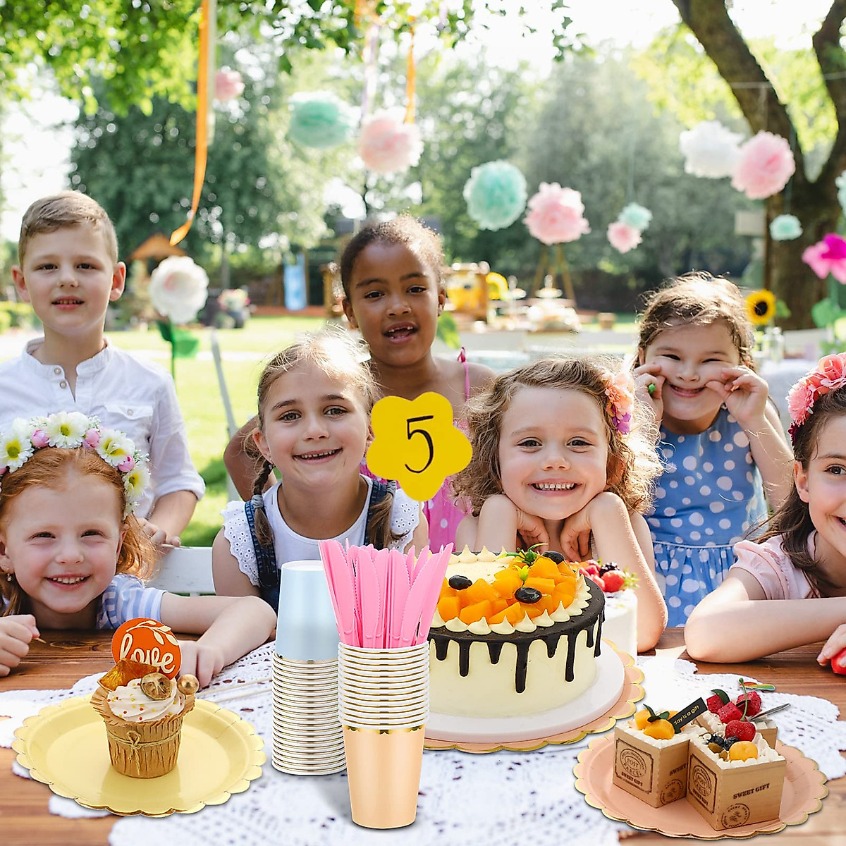 Yaomiao 168 Pcs Disposable Dinnerware Set Party Supplies, Scalloped Paper Plates Cups Napkin with Gold Foil Plastic Forks Knives Spoons Serve 24 Guests for Birthday Baby Shower (Multicolor,Round)