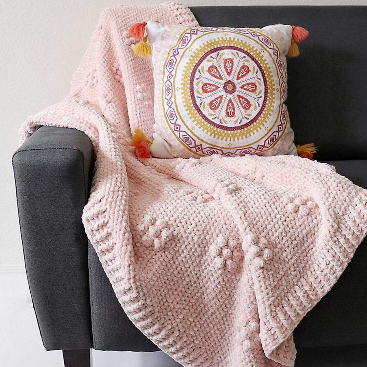 Clisil 2 Skeins Velvet Yarn Knitting Crochet Soft Coffee Brown Velvet Chenille Yarn DIY Luxury Velvet Sweater Scarf Blanket Knot Pillow Hat Yarn