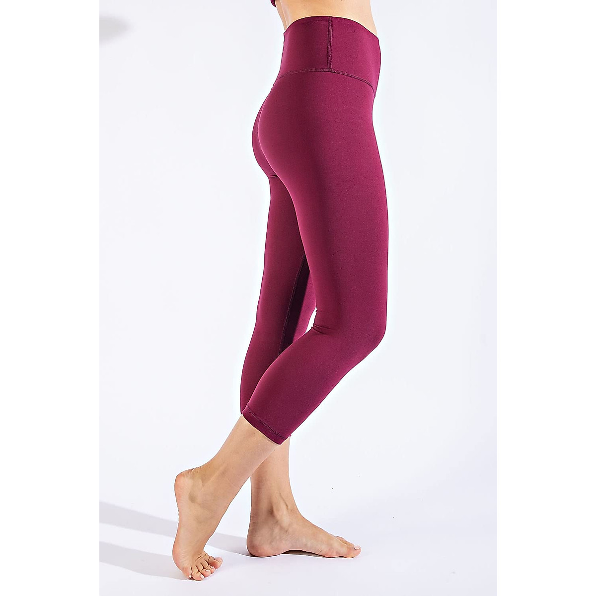 Hype Up Women's High Waisted Buttery Super Soft Capri Length Activewear Legging (S-3X) Burgundy