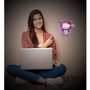 Puzzled Glass Art Night Light, Plug in Decorative Socket Lamp, Manual On & Off Portable Light for Stairway, Bedroom, Bathroom, Nursery, Home Accessory & Kitchen Decor - Pig