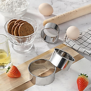 3PCS Cookie Cutters, COKUMA Biscuit Cutter Tools, Stainless Steel Round Cookie Cutter, Donut Cutter Ring Molds for Baking (3.2in 2.8in 2.4in)