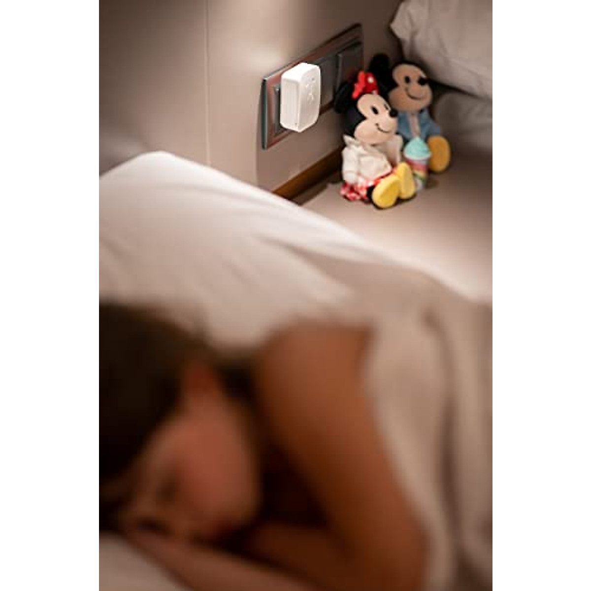 Radarcan® R-502 Mite & Home Air Purifier. 99.9% Effective. Ultra Quiet. Indoor Air Ionizer. Air Cleaner: Dust, Bacteria, Odor, Allergies, Smoke, Negative Ion Filtration System, Office Kitchen Bedroom