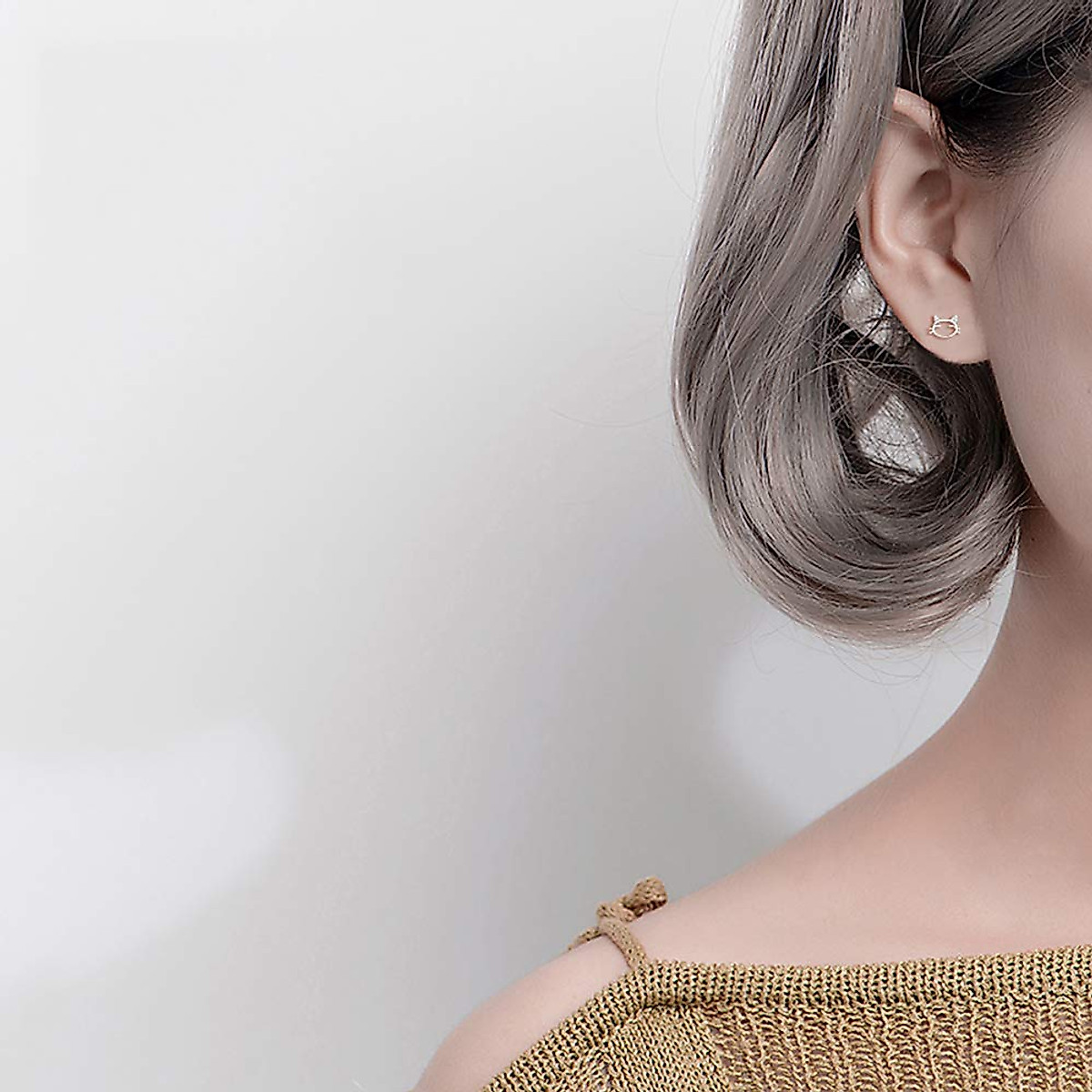 Tiny Cat Stud Earrings S925 Sterling Silver Minimalist Cute Animal Pet Small Cartilage Earring Studs Ear Piercing Jewelry Hypoallergenic for Women Girls Sensitive Ears (Silver)