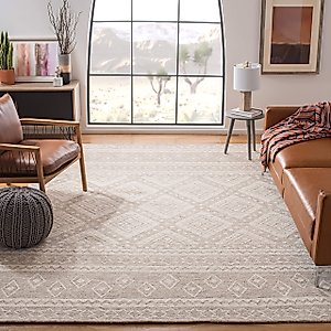 SAFAVIEH Micro-Loop Collection Area Rug - 5' x 8', Beige & Ivory, Handmade Moroccan Boho Tribal Wool, Ideal for High Traffic Areas in Living Room, Bedroom (MLP501B)